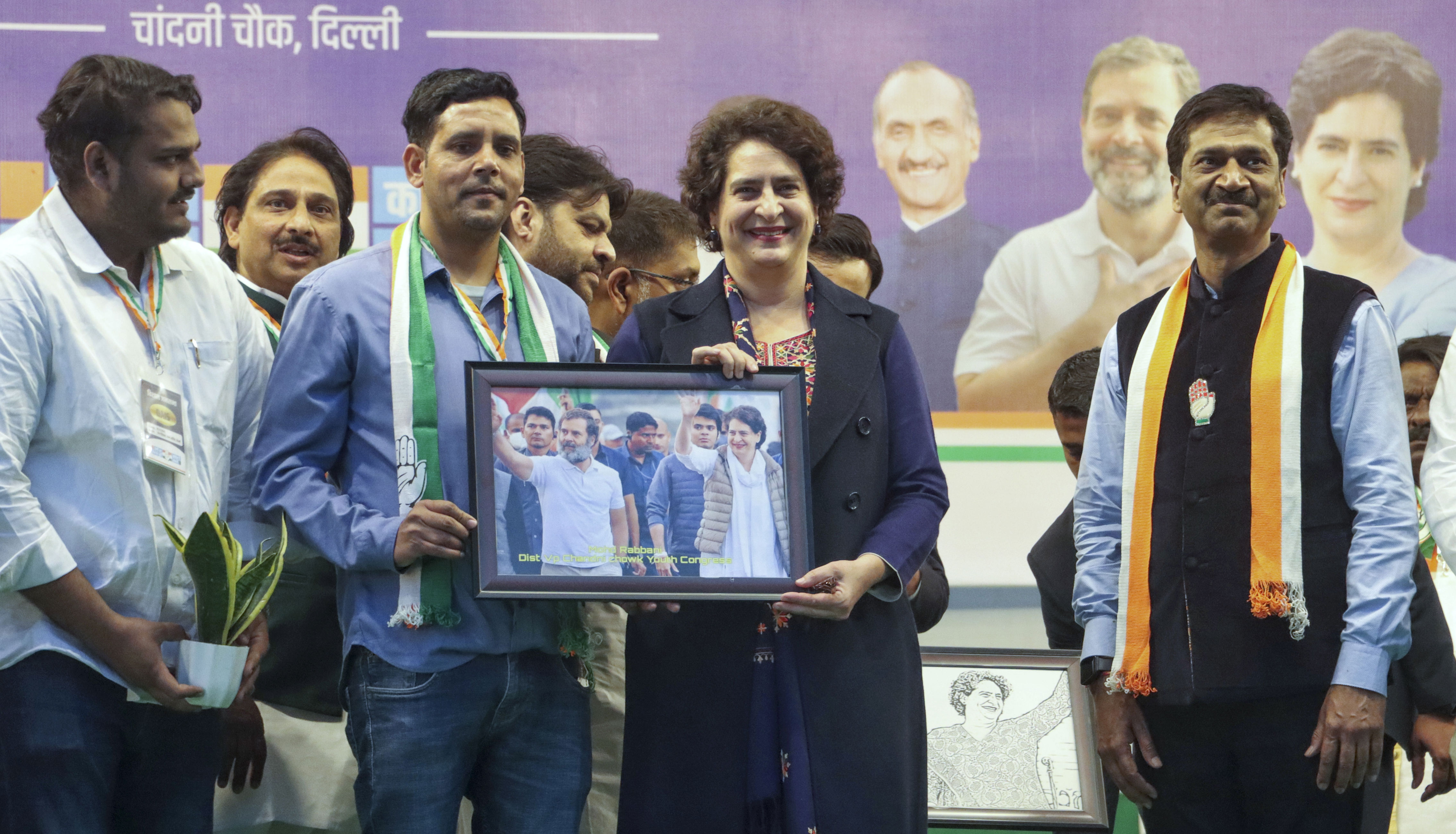 Nehru had vision, Modi blaming him to shirk responsibility: Congress ...