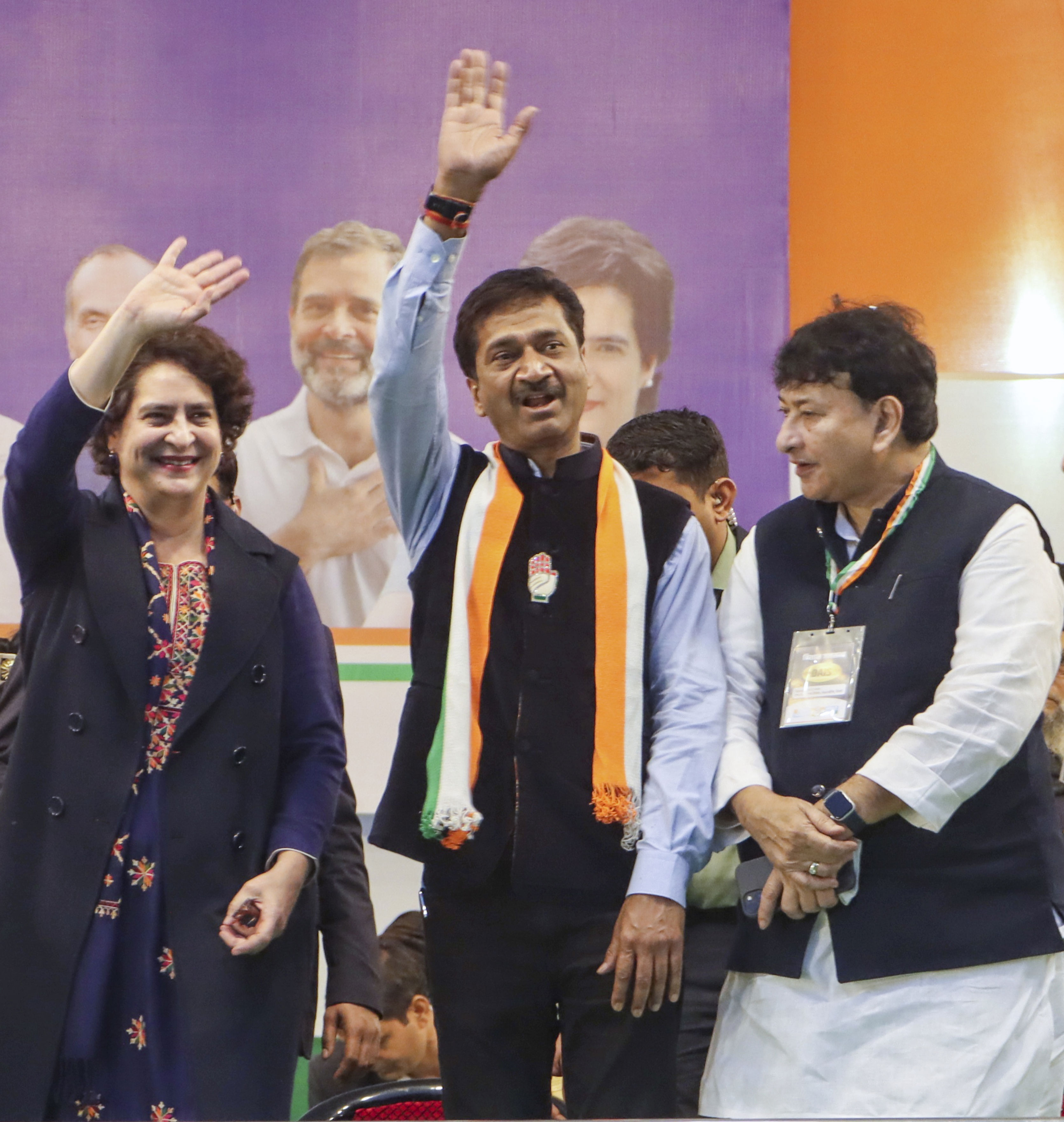 Nehru had vision, Modi blaming him to shirk responsibility: Congress ...