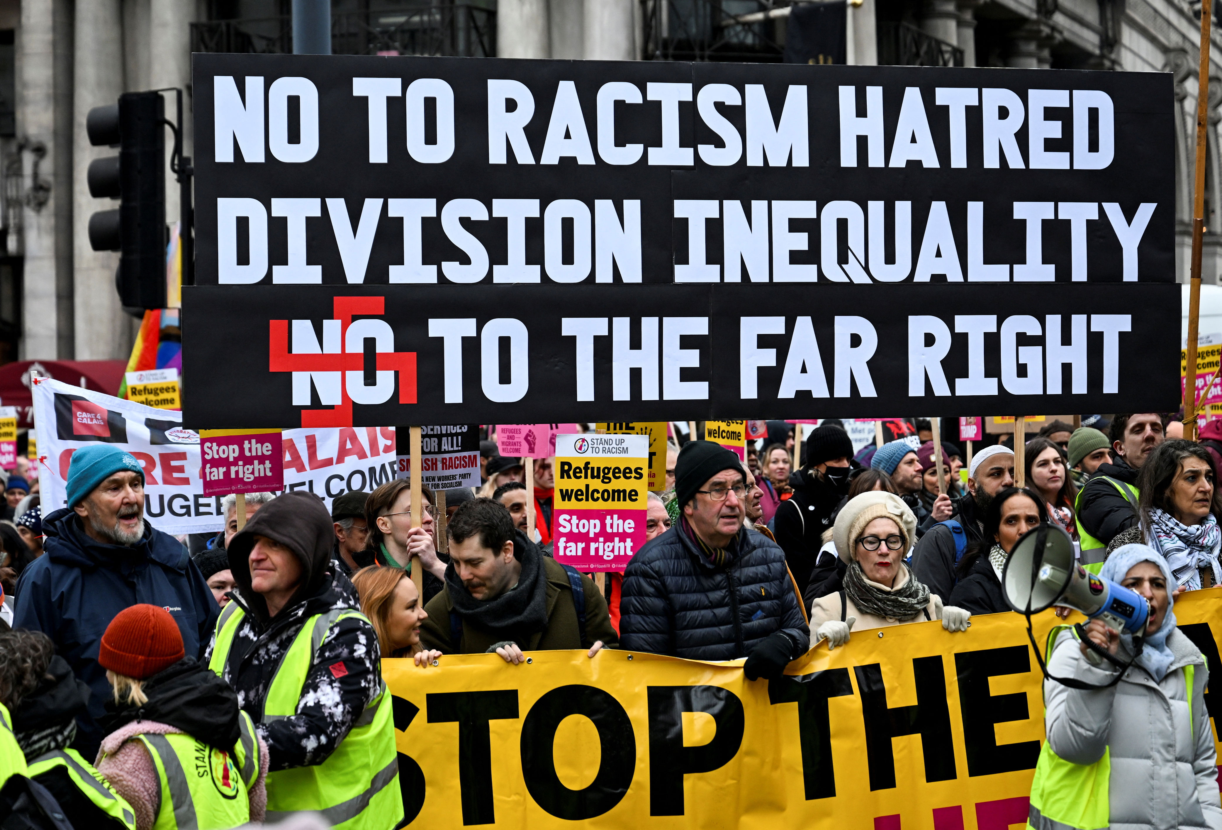 London protests LIVE: Six people arrested as Tommy Robinson supporters ...