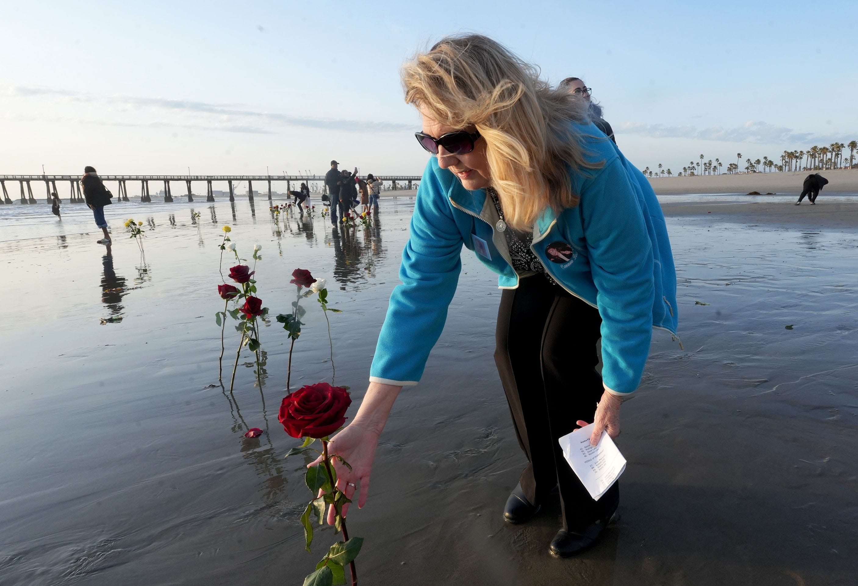 25 years after crash, Alaska Airlines Flight 261 families gather in ...
