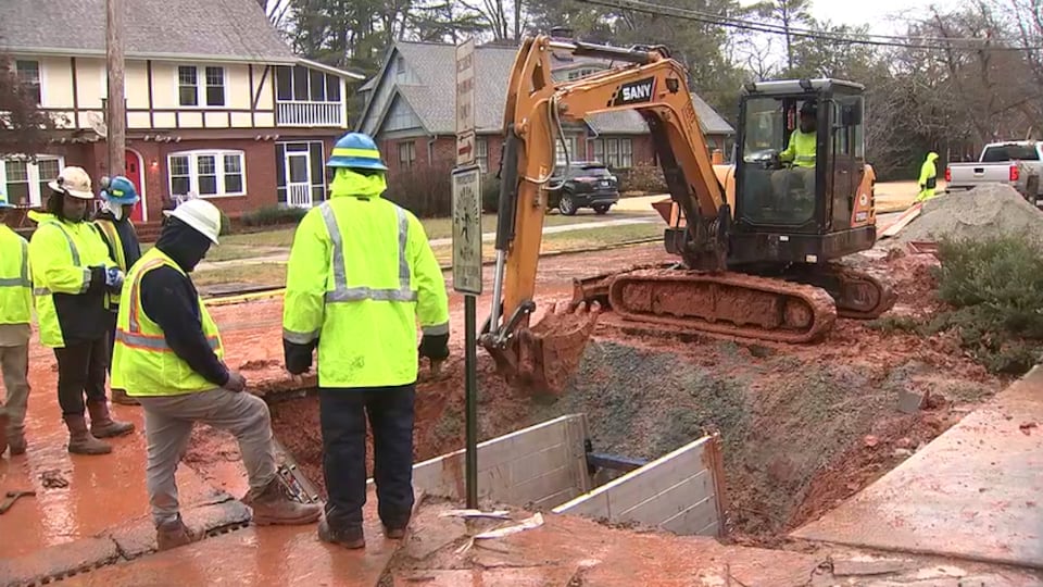 DeKalb County water crews fix the latest of several water main breaks ...