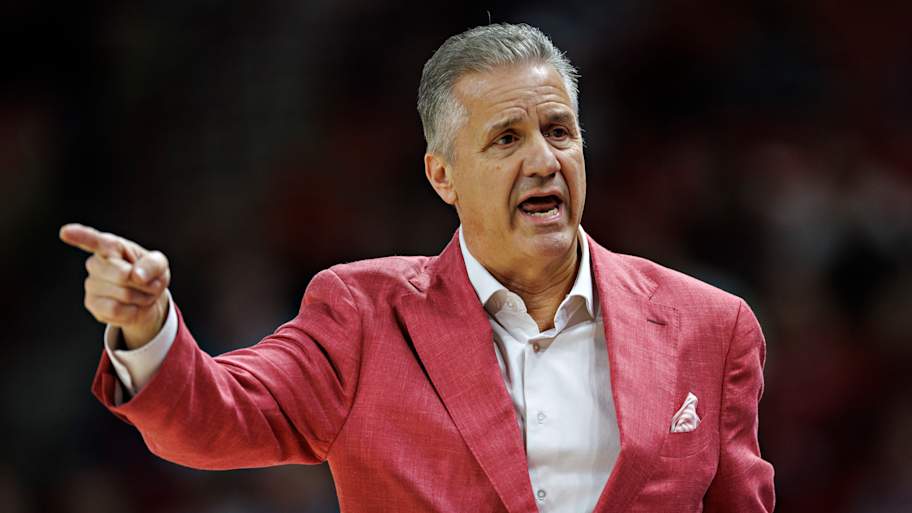 The boo birds began for John Calipari the moment he set foot on ...