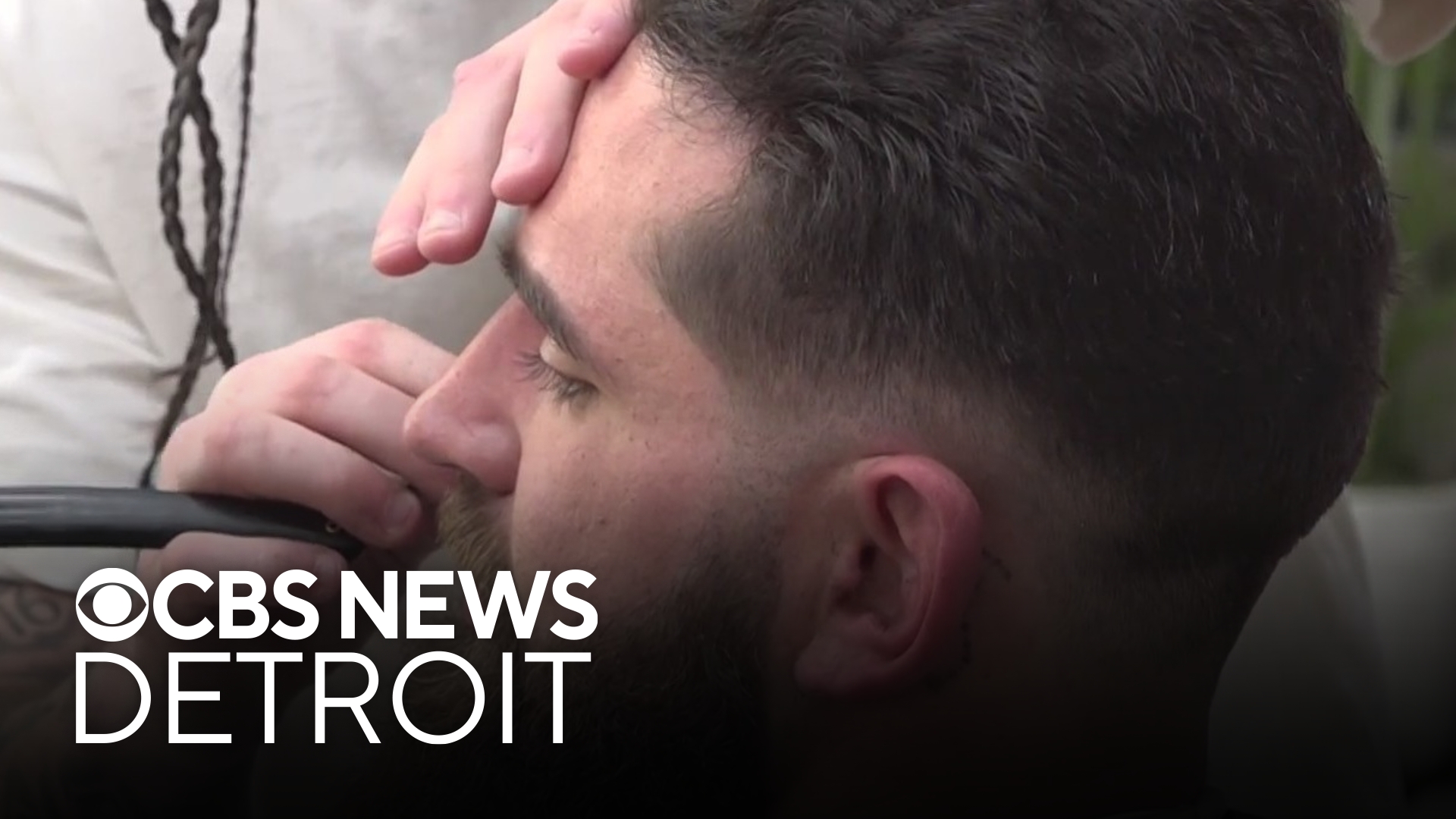 Michigan native, NFL tight end Tyler Conklin giving back to Detroit ...