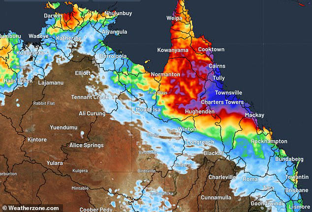 Chilling flood warning as thousands are urged to evacuate Aussie city