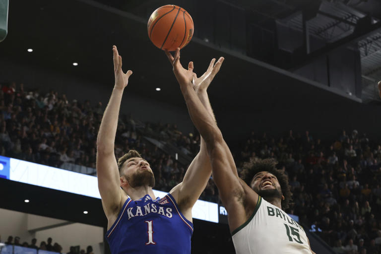 Baylor erases 21-point deficit against No. 11 Kansas, cruises late in ...