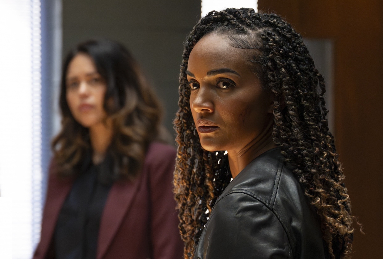 The Rookie's Mekia Cox: Hunt for Serial Killer Is ‘Definitely One of ...