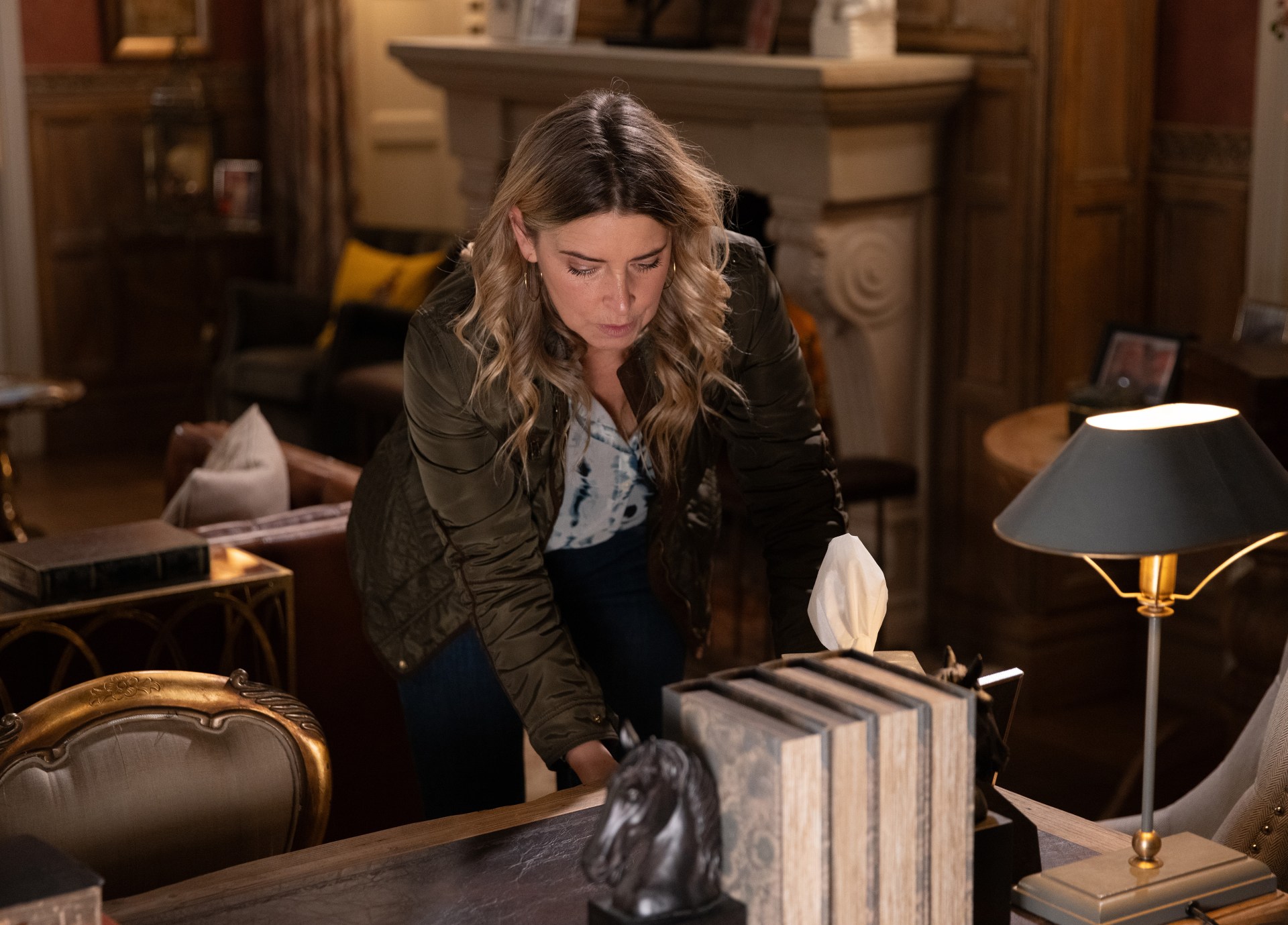 Charity stunned in Emmerdale as she makes a huge discovery after Home ...