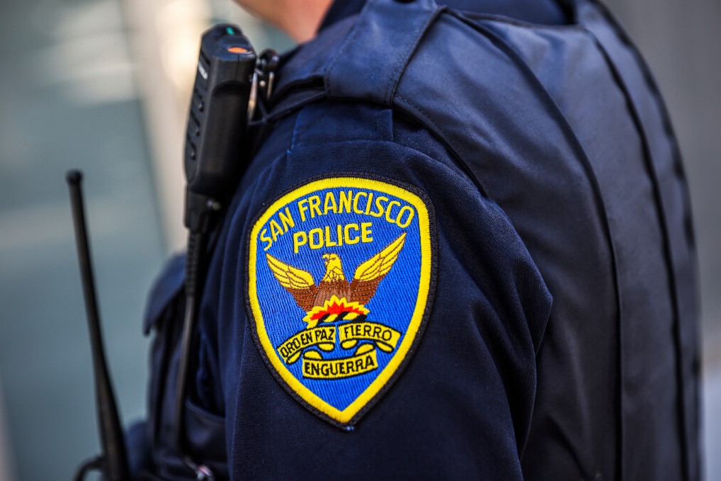 Man arrested after armed standoff that blocked San Francisco intersection