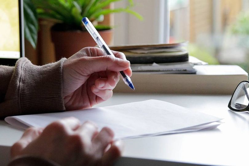 'Three word' trick' DWP cheats use as benefit fraudsters swindle ...