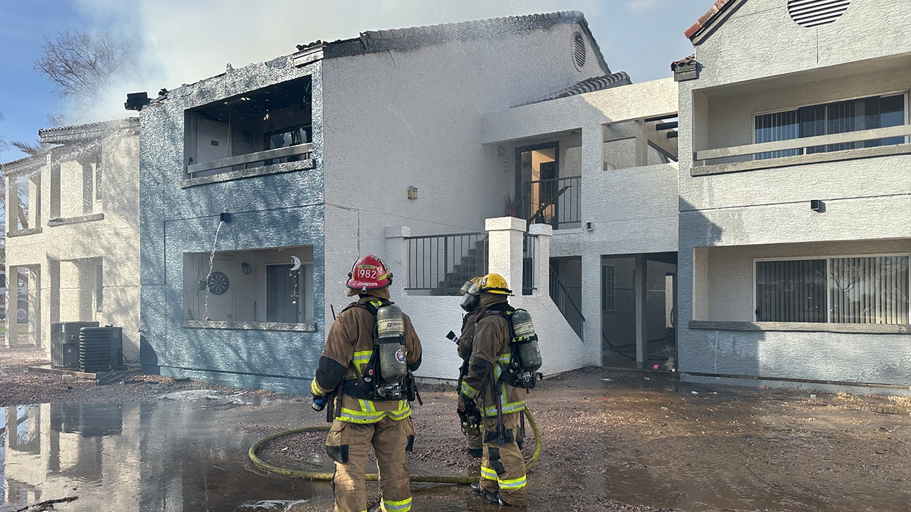 Firefighters from multiple cities battled Ahwatukee apartment fire ...