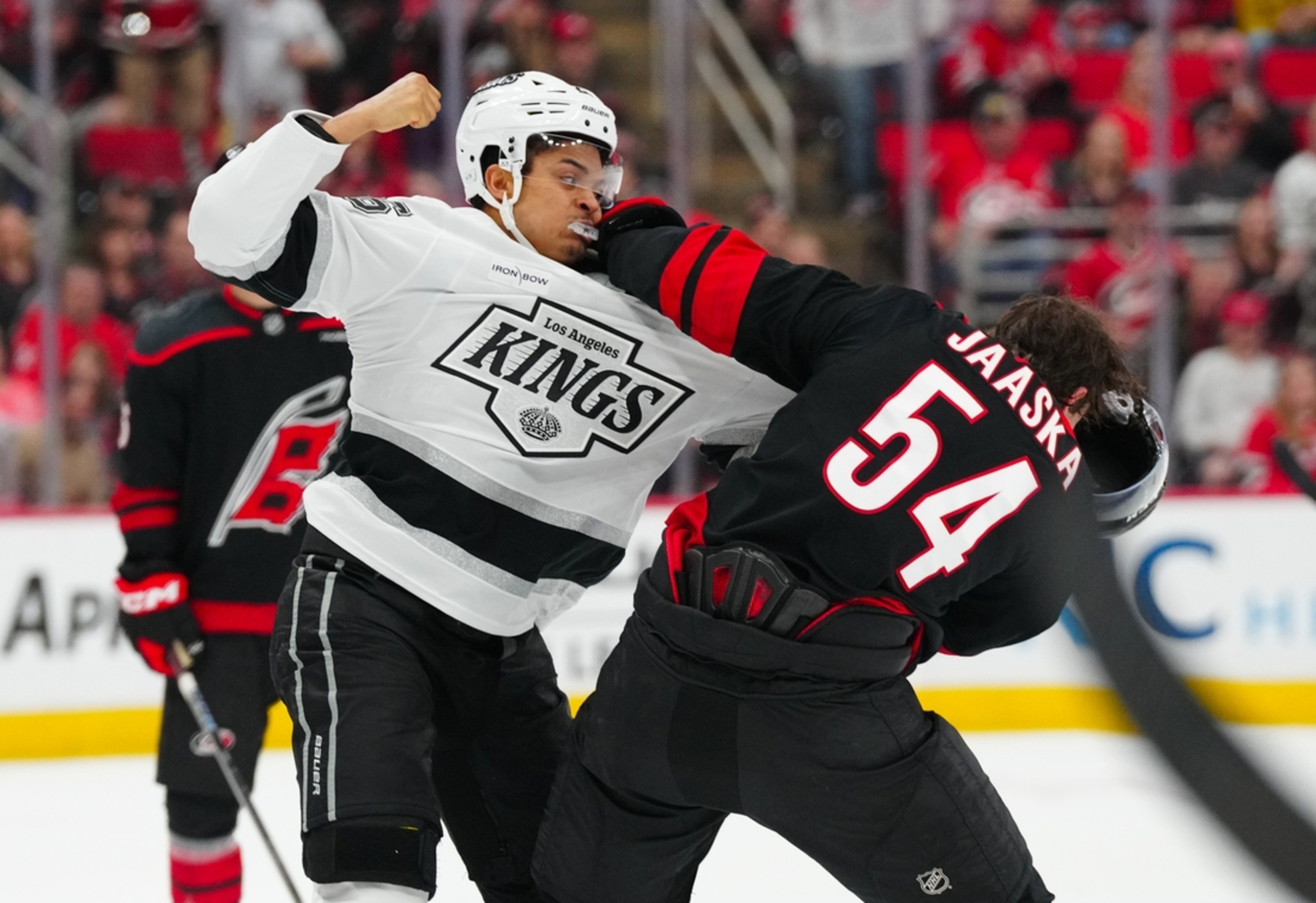 Kings snap 4-game skid, double up Hurricanes