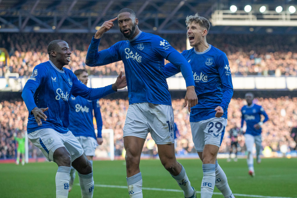 Everton score fastest goal of the season in Leicester thumping