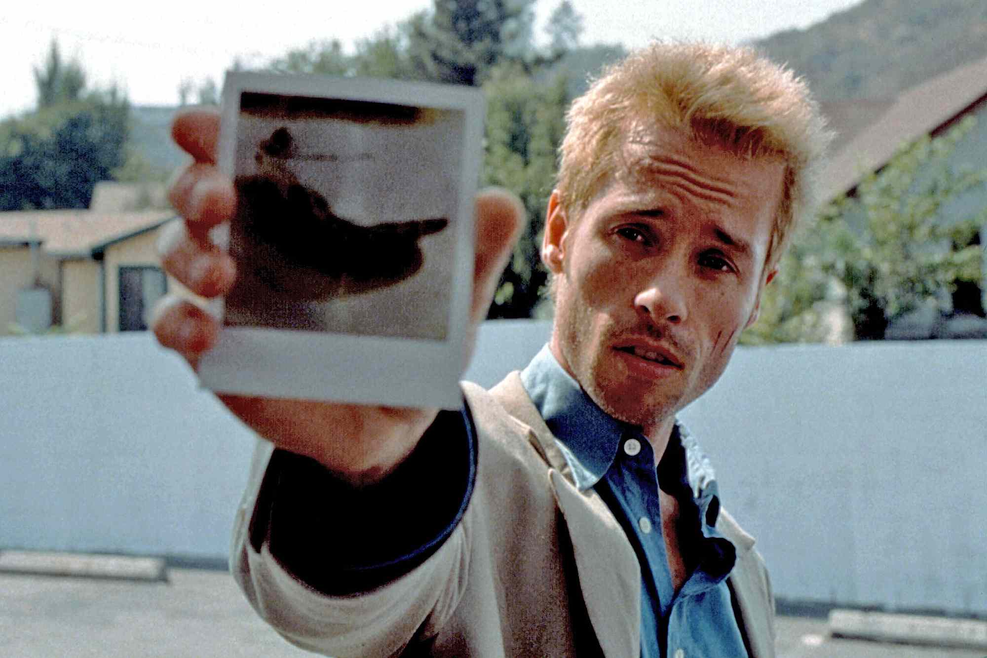 Guy Pearce rewatched Christopher Nolan's “Memento, ”came to unfortunate ...