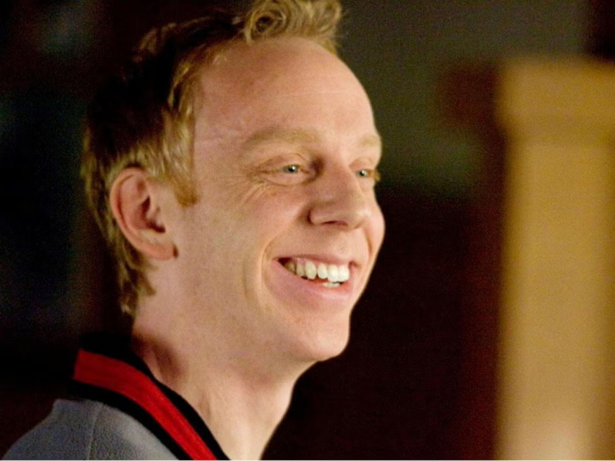 Years before ‘White Lotus,’ Mike White explored repressed sexuality in dark comedy ‘Chuck & Buck’