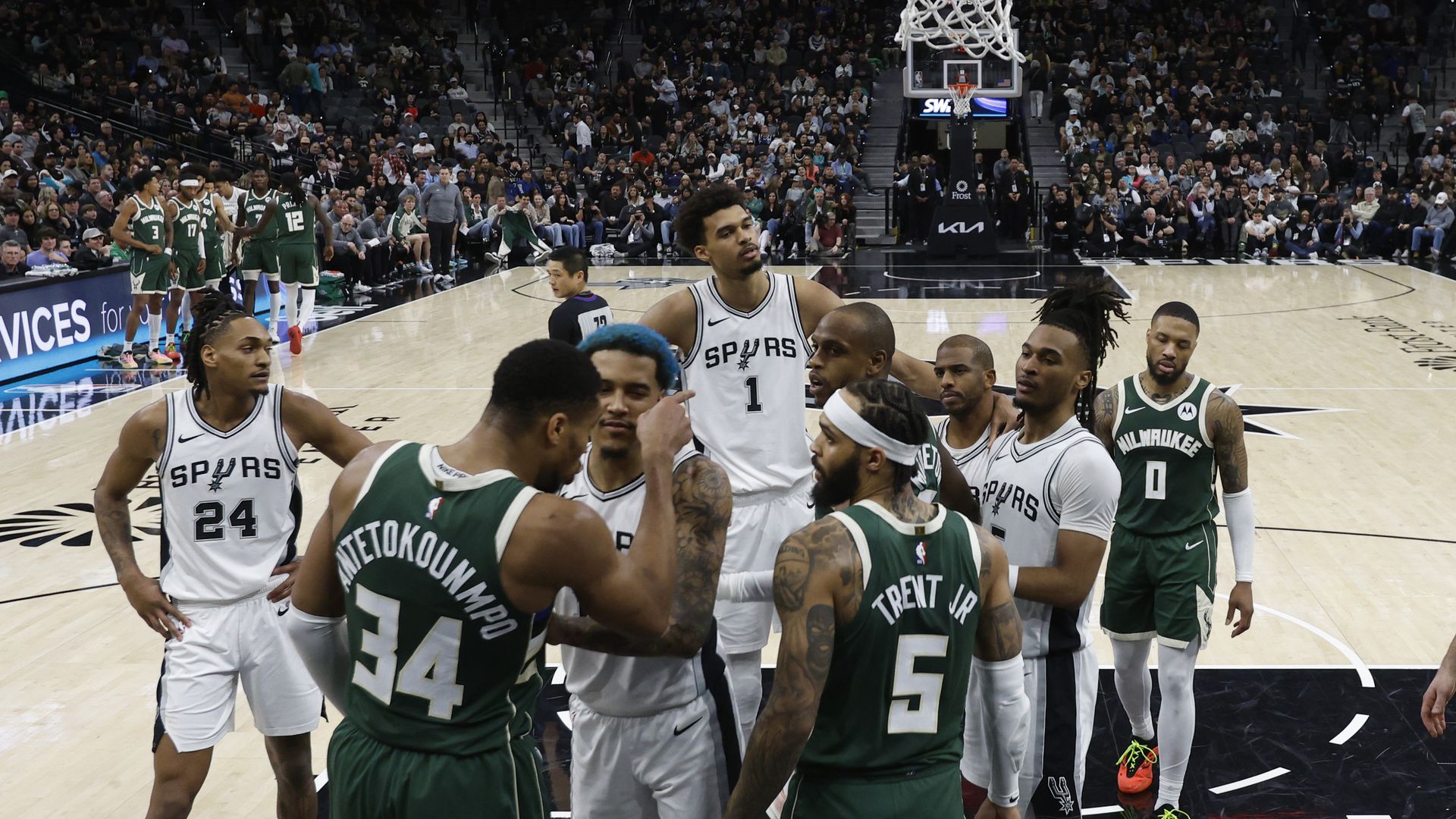 Chris Paul and Giannis Antetokounmpo were ready to fight after NBA’s ...