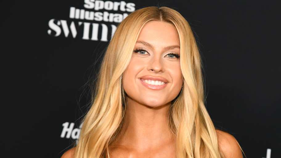 Social Media Reacts to XANDRA’s SI Swimsuit Return: ‘Unreal,’ ‘Sexy ...