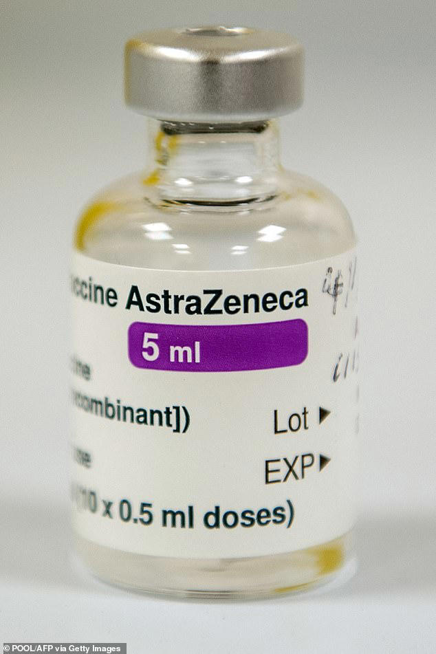 Covid chief attacks Labour after AstraZeneca axes vaccine site plans