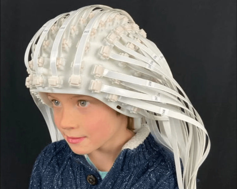 Physicists develop tiny atomic compasses to improve navigation and ...