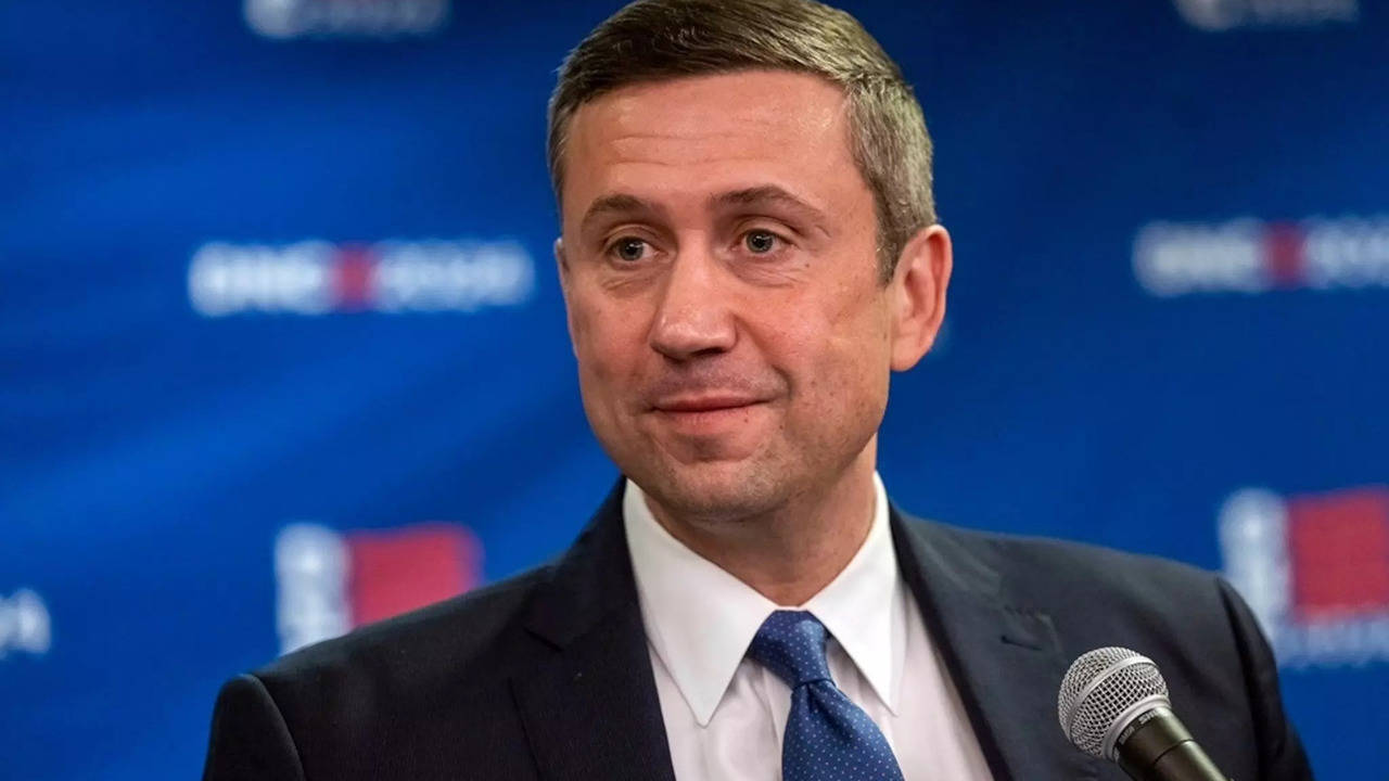 Who Is Ken Martin? Democratic National Committee Elects New Chair After ...