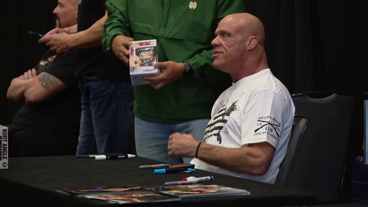 WrestleCon in Indianapolis lets thousands of fans meet pro wrestling ...