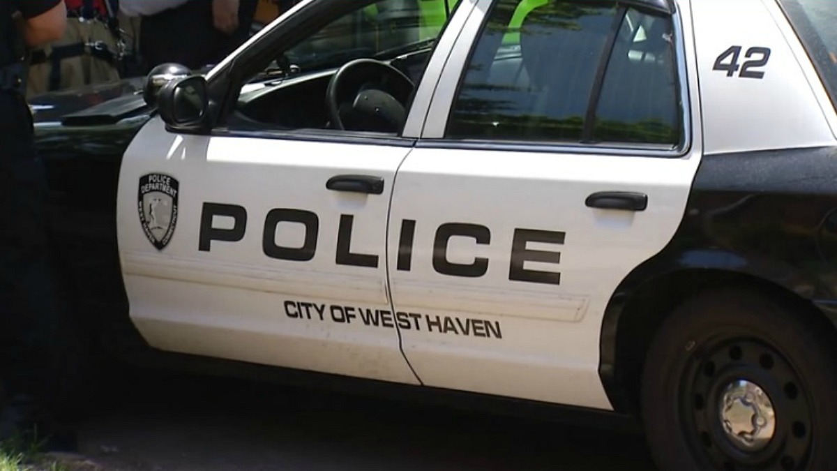 West Haven bar's liquor permit suspended due to overcrowding, service ...
