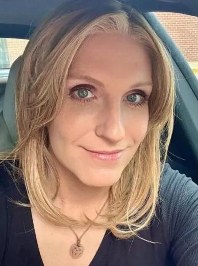 Transgender Pilot Jo Ellis Addresses Rumors Following Fatal Mid-Air ...