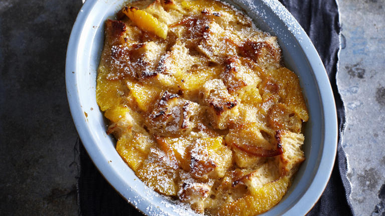 The Easy Way To Get A Gorgeous Crunch On Top Of Bread Pudding