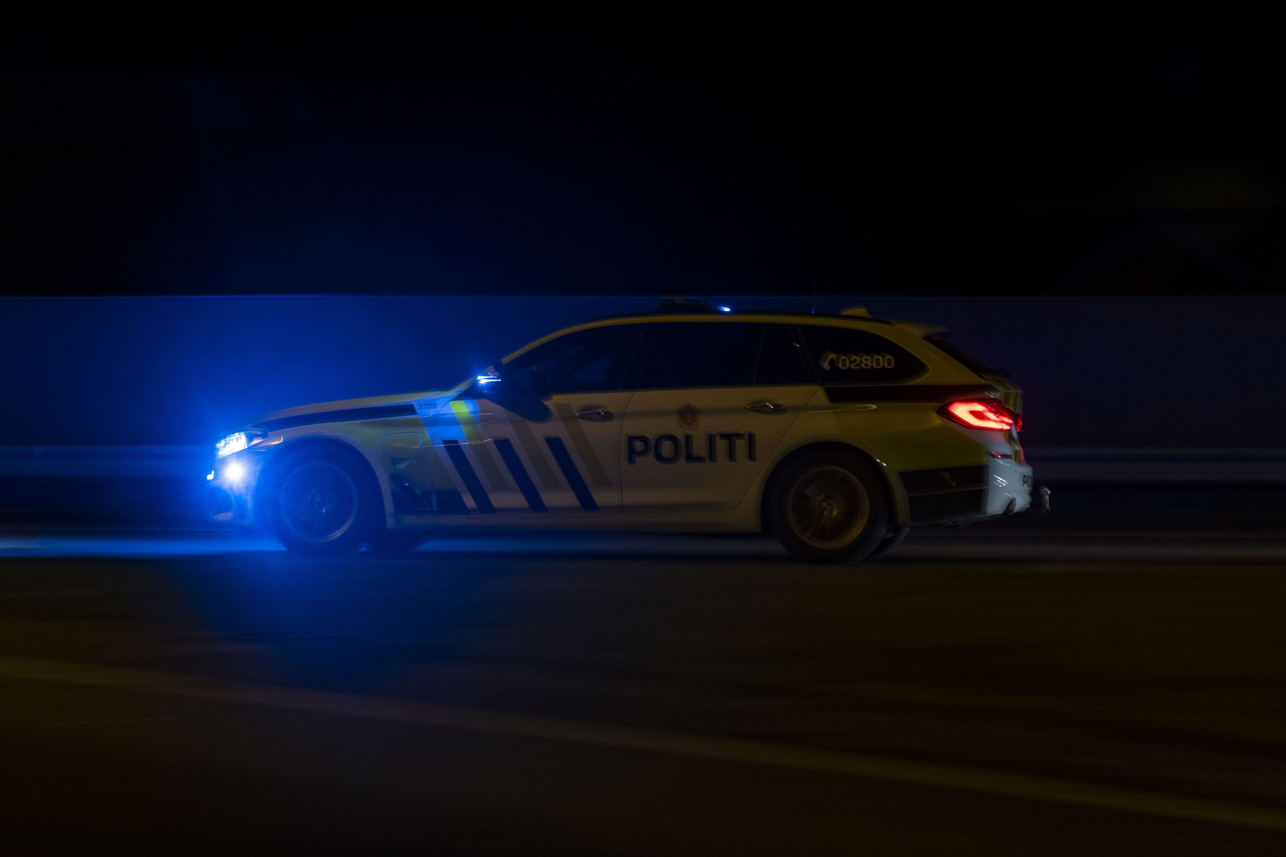 Politiet stanset bil som kjørte i 200 kilometer i timen på E18 i ...