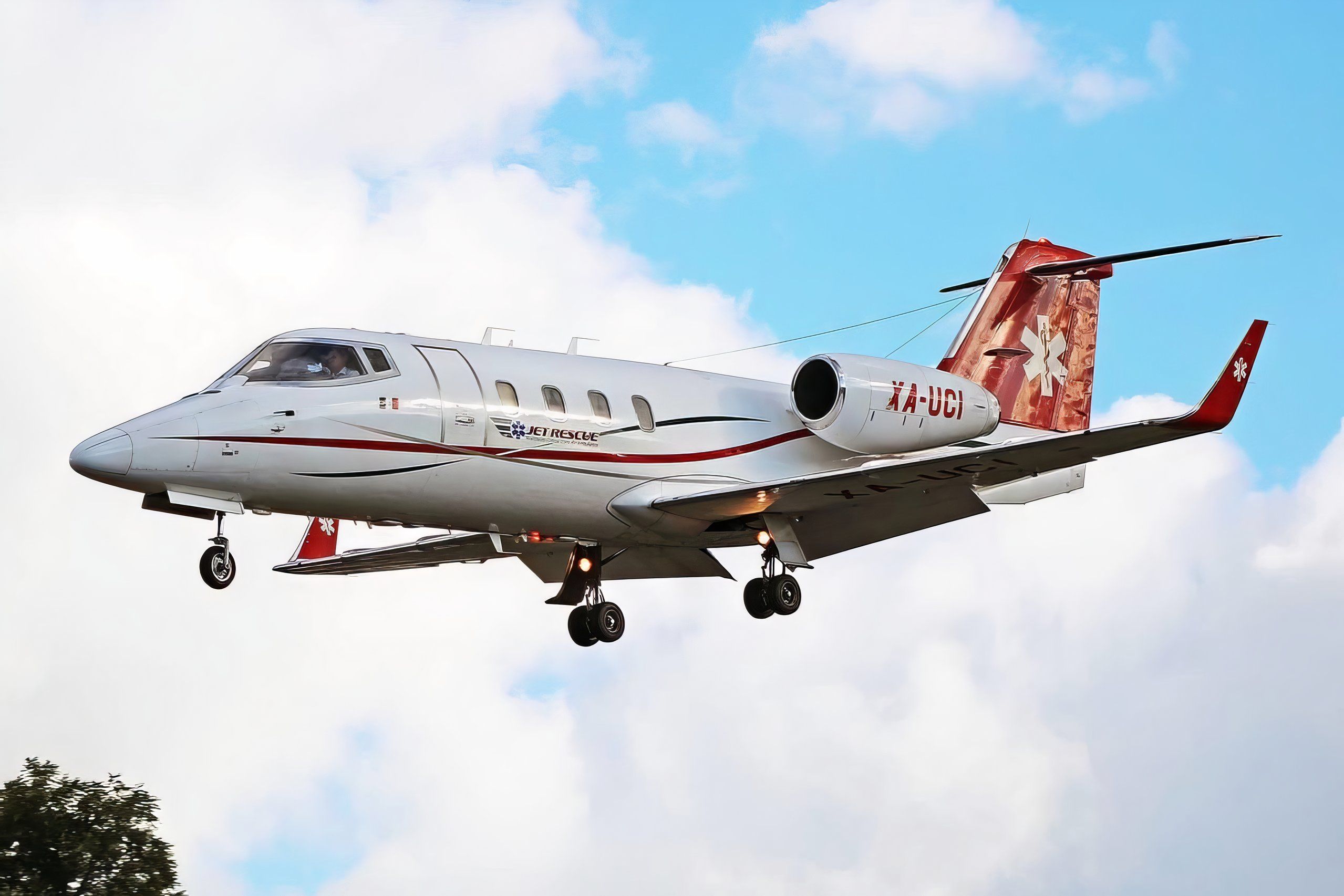BREAKING NEWS: Learjet 55 on Angel Flight Mission Crashes Into ...