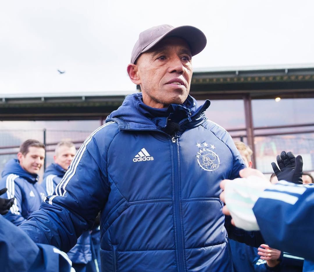 BREAKING NEWS - Punya Darah Maluku, Legenda Ajax Amsterdam Simon ...