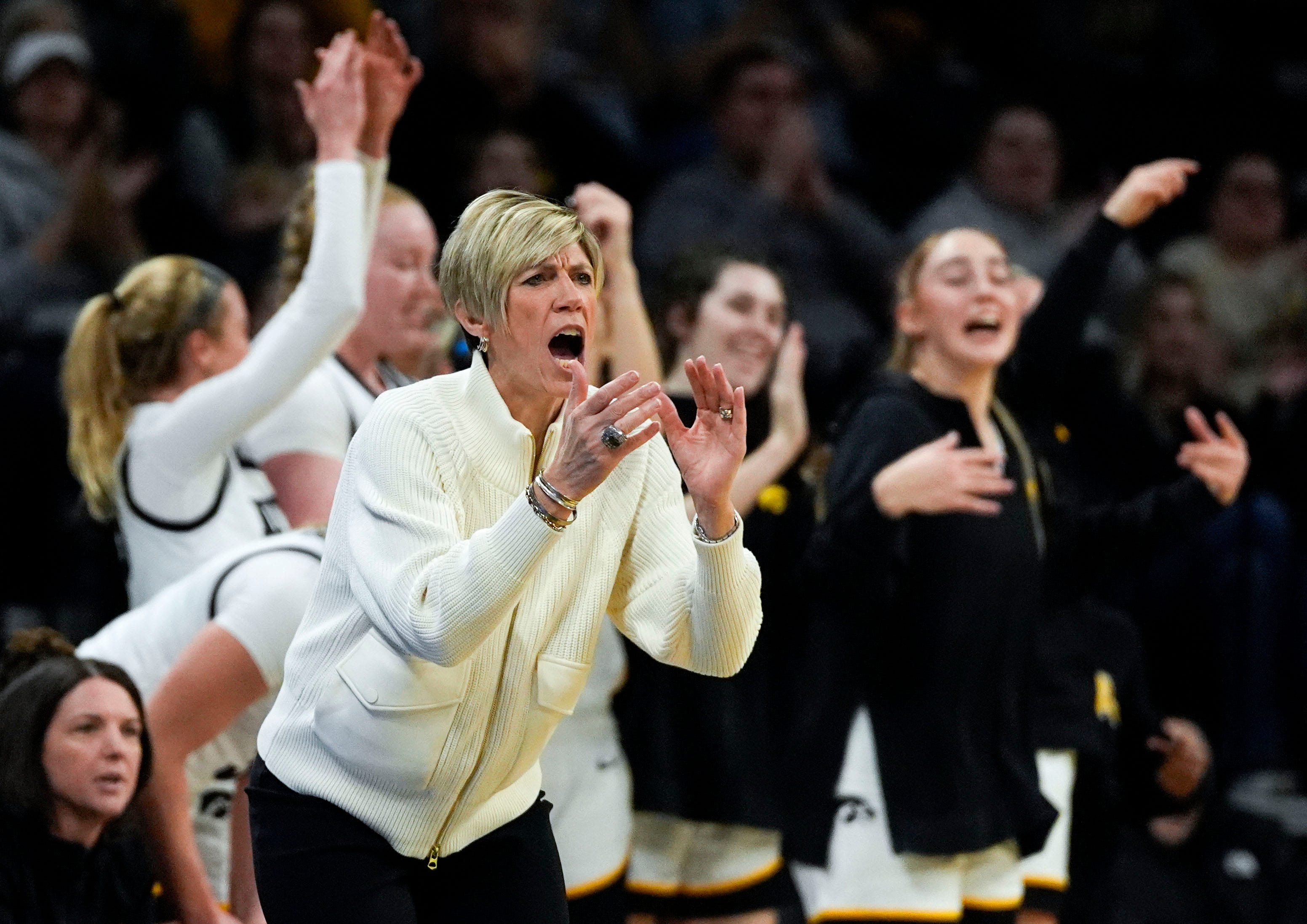 Iowa women's basketball welcomes star-studded recruiting visitors vs. USC