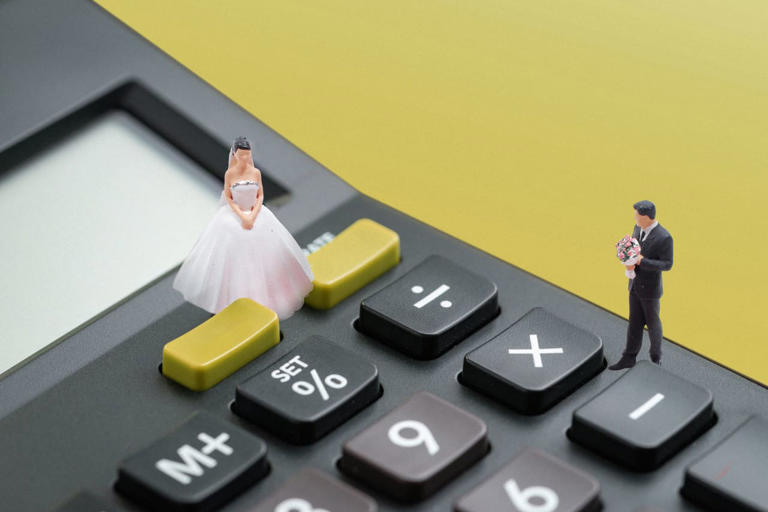 When Married Couples Come Out Ahead by Filing Separately