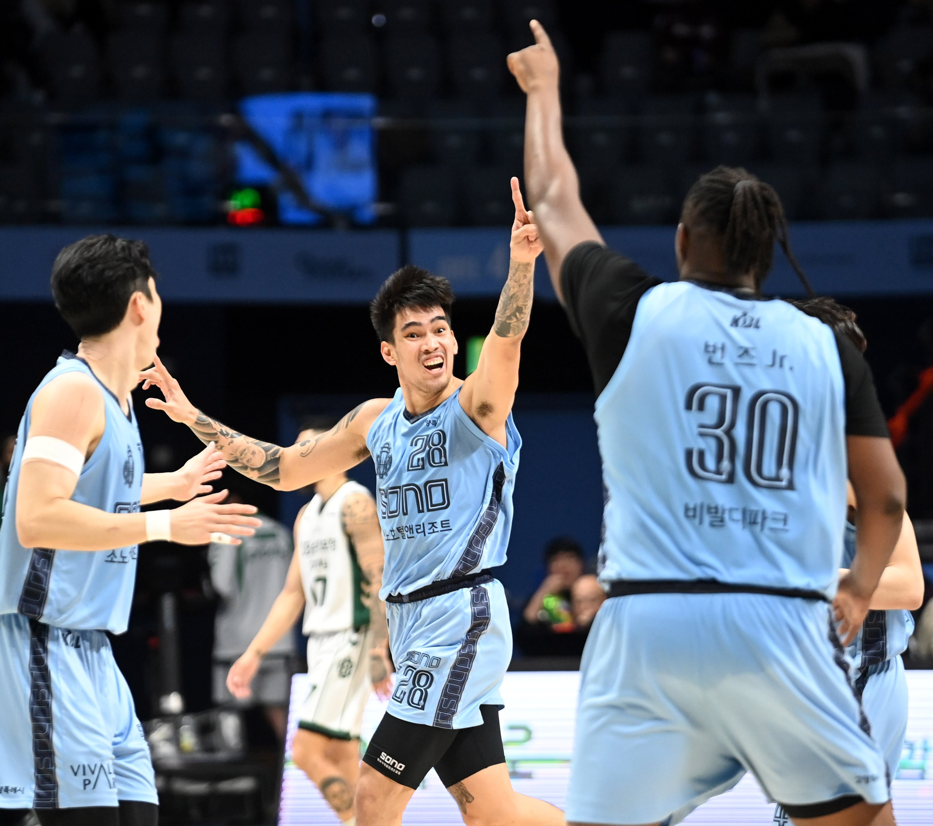 4위 KT, ‘완전체 KCC’ 완파하고 4연승...공동 2위에 승차 1.5경기 추격