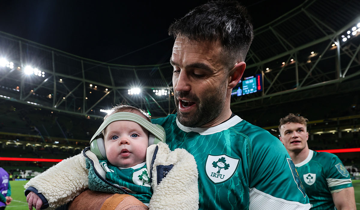 Dad's little supporters! Irish rugby stars' kids step onto the pitch to ...