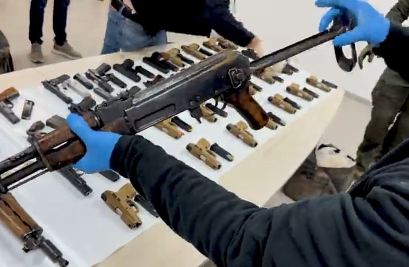 Police seized 38 smuggled guns in Afula, including M16s, Kalashnikovs