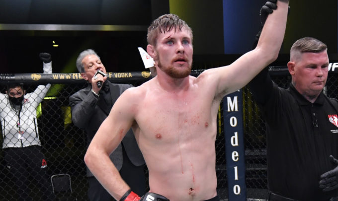 Bryce Mitchell divulga declaração após comentários de apoio a Adolf Hitler