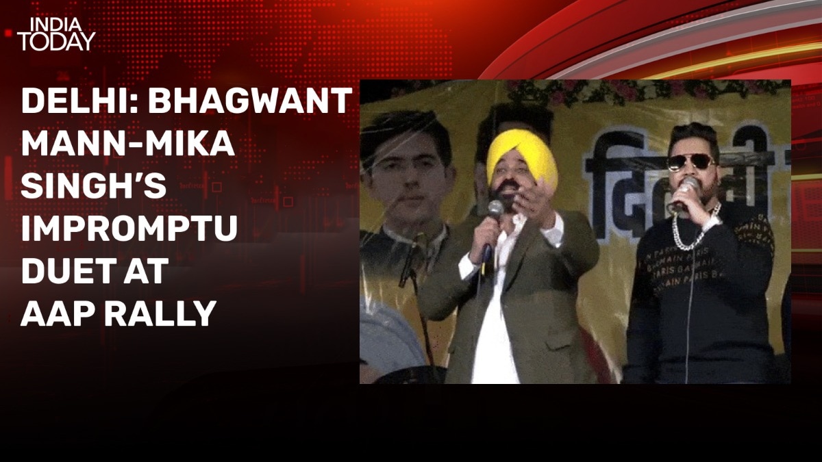 Video: Bhagwant Mann-Mika Singh's Punjabi folk duet at AAP rally in Delhi