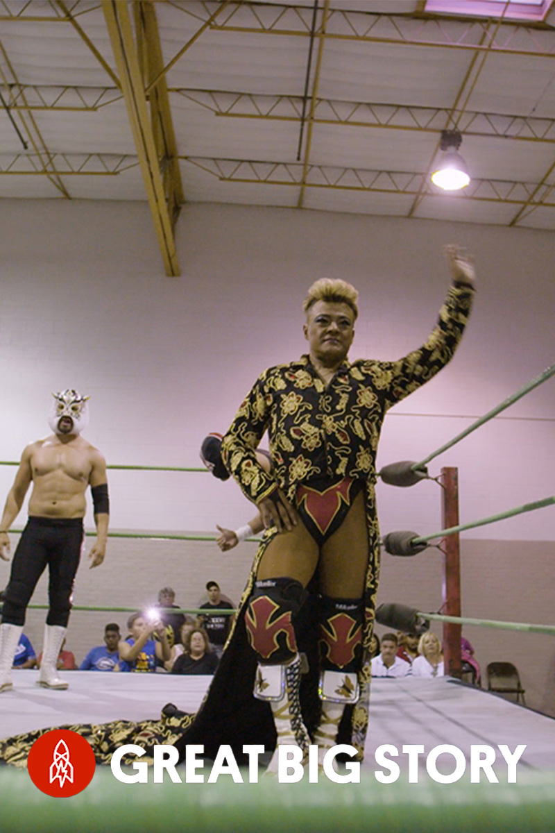 Cassandro exotico, la transformation d'un luchador