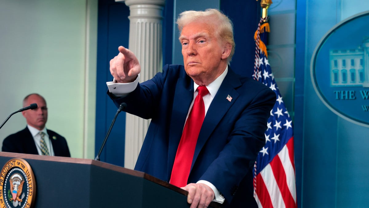 ‘HE’S REPLACING NPR’: Trump announces pro-Trump media will take over ...