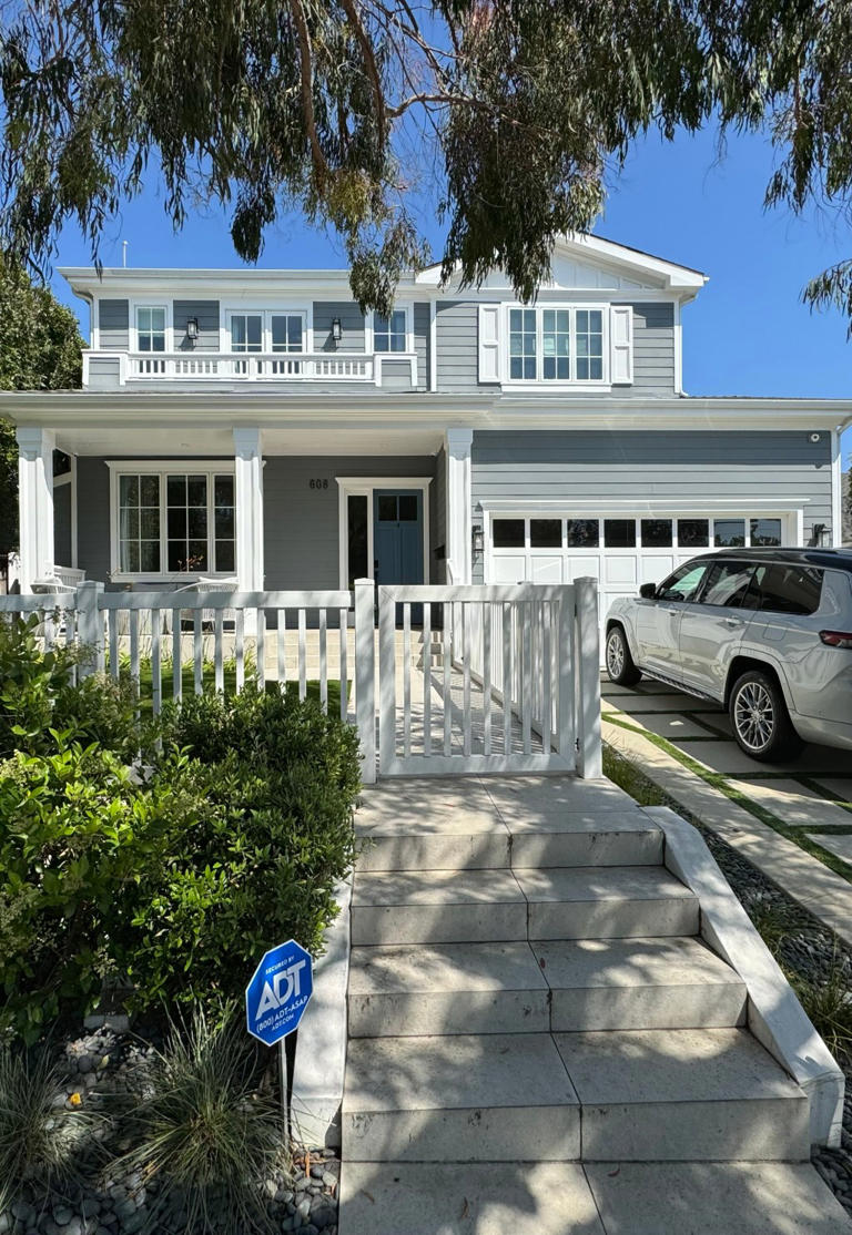 The LA millionaires cleaned out by the wildfires, and their ultra-rich ...