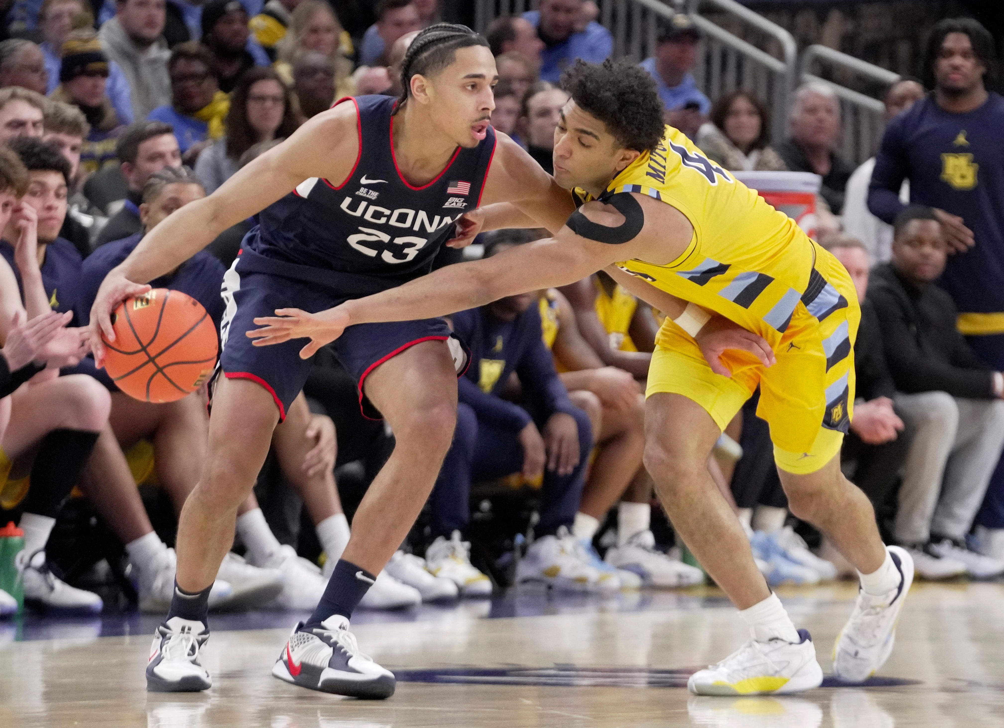 Marquette's Stevie Mitchell is one of 15 finalists for Naismith ...