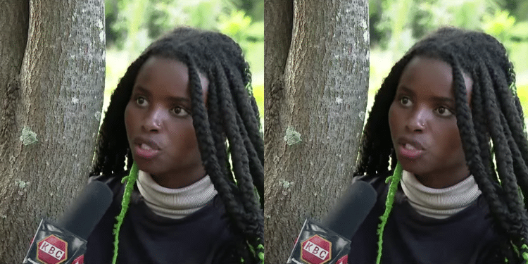 Kenyan Woman Breaks Guinness World Record for Longest Tree Hug