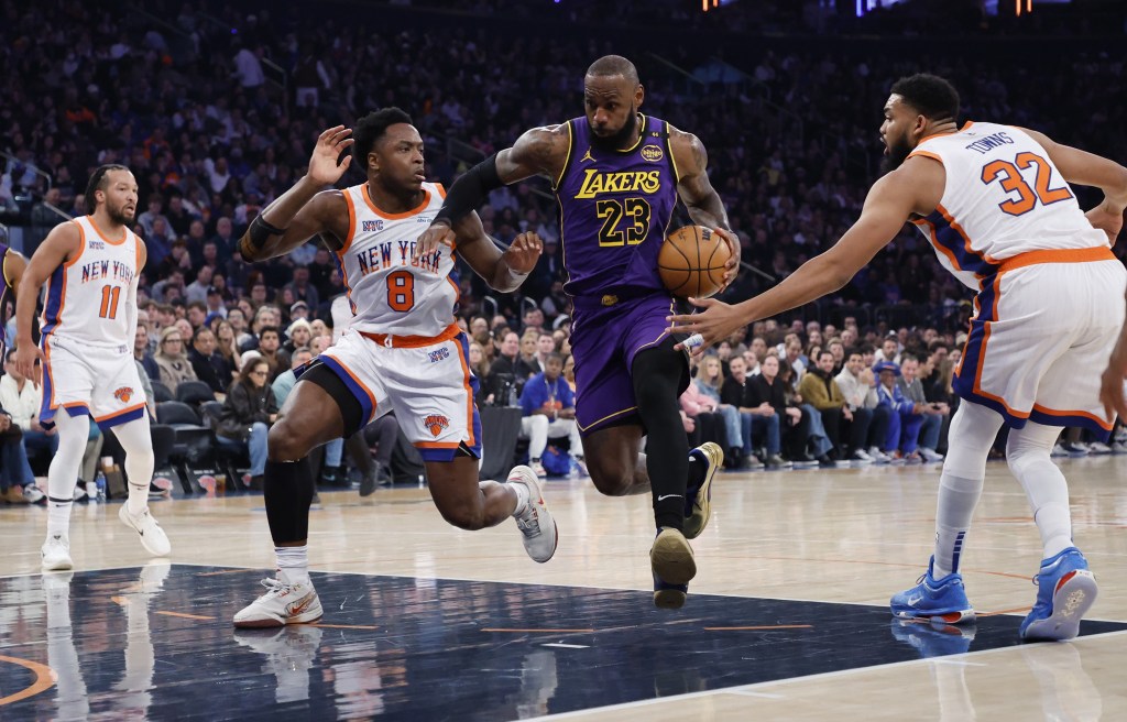 LeBron James dominates as Lakers rip Knicks who also lose OG Anunoby to ...