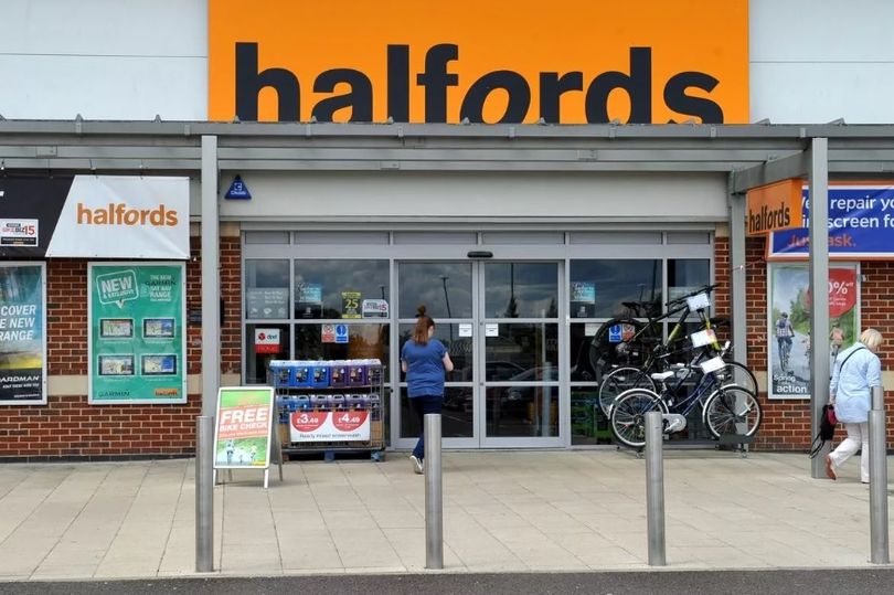 The current vacancies at Halfords hiring right now in Coventry