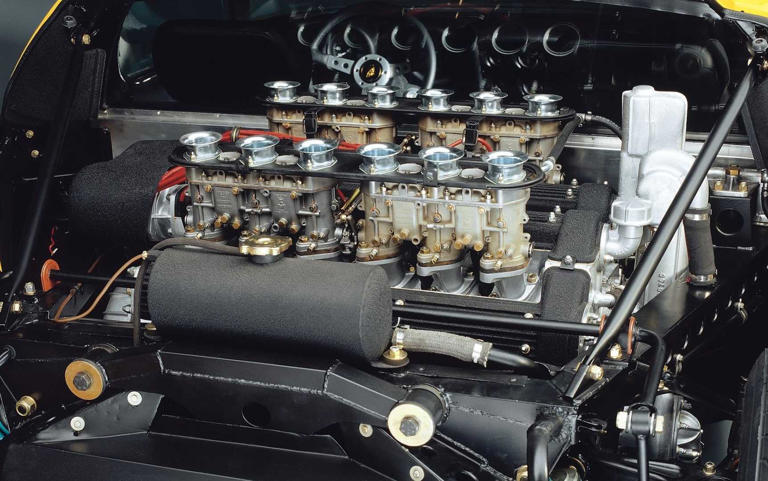 This Supercar Had The Only Tranverse V12 In History