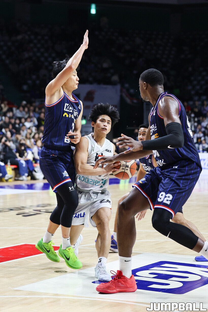 [프로농구 화보]KT,KCC 격파