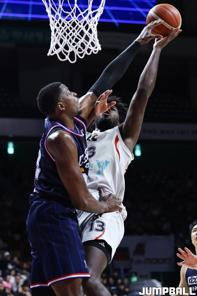 [프로농구 화보]KT,KCC 격파