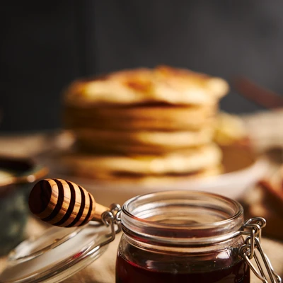 Mengenal Sederet Manfaat Madu Hitam untuk Kesehatan