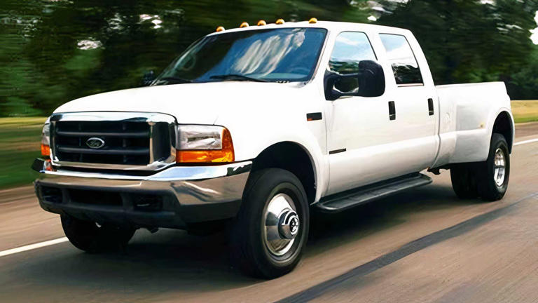 10 Pickups With The Best Diesel Engines Ever Built