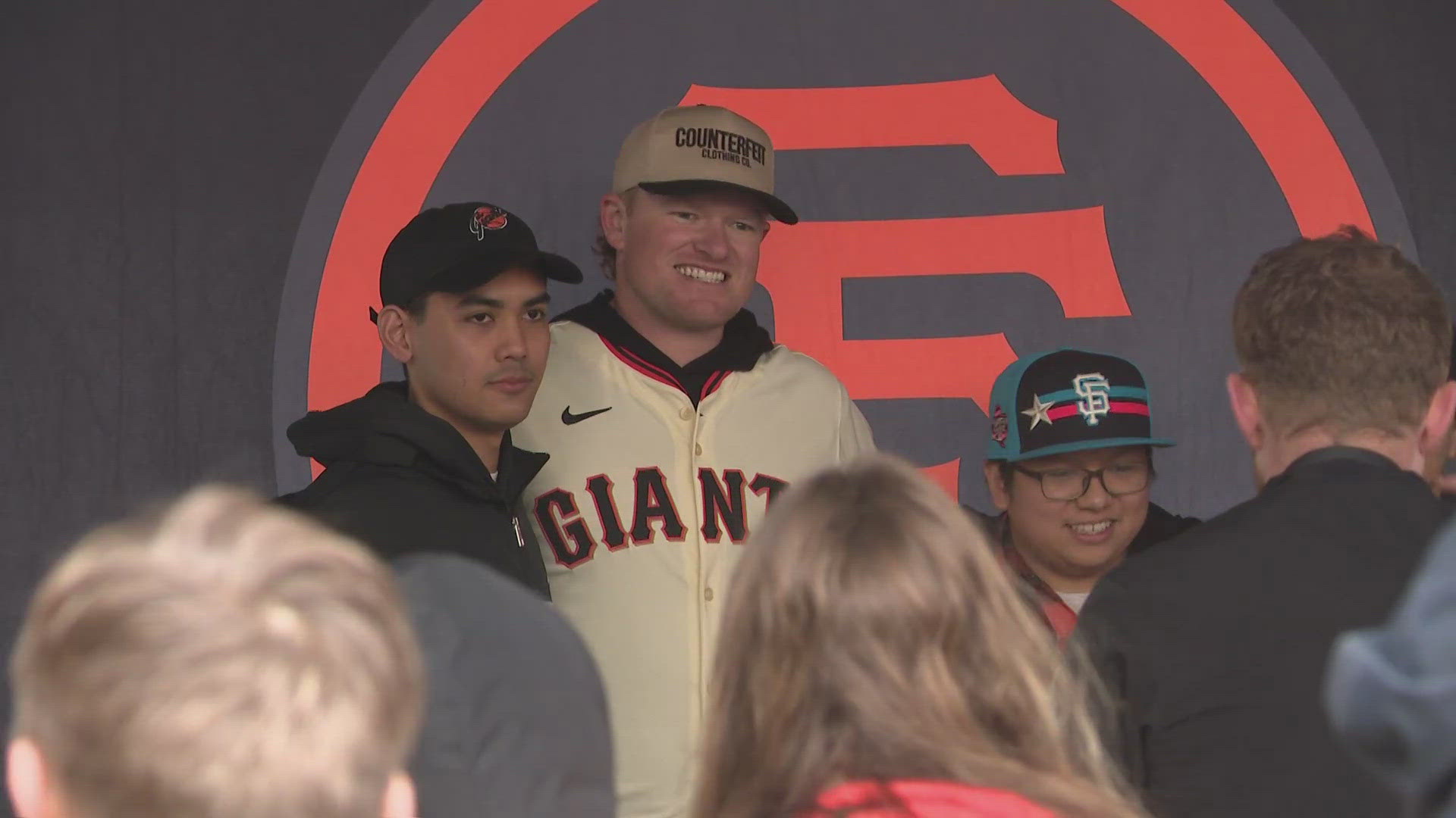 Giants brave rain for 2025 Fan Fest Tour at Sutter Health Park